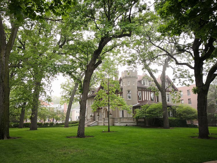 Exclusive Access to AV's Venture Deals - Alumni Ventures